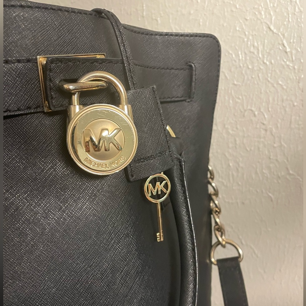 Michael Michael Kors Lock And Key Black Purse - Gem